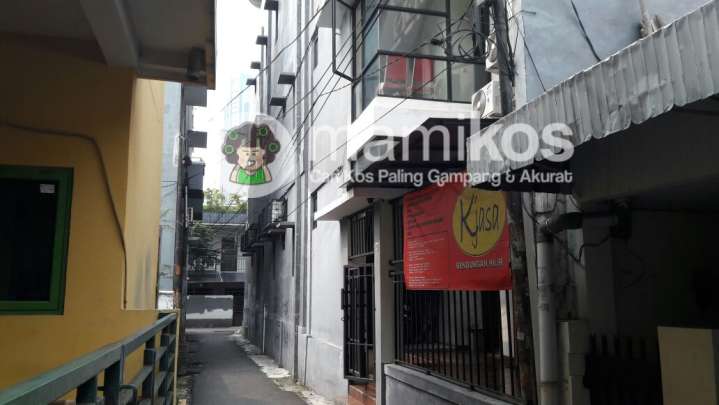 Kost Wisma Raditya Benhil Jakarta Pusat