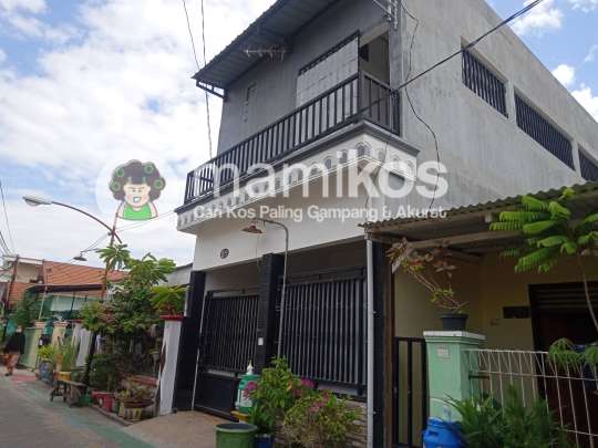 Kost Bu Umi Gresik