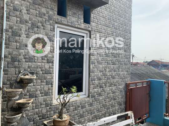 Kost Mami Gisca Jalan Raya Teluk Jambe Timur Karawang