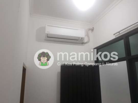 Kost Angela Senen Jakarta Pusat