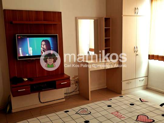 Apartemen Cosmo Terrace Tipe Studio Full Furnished Lt 28 Thamrin ...