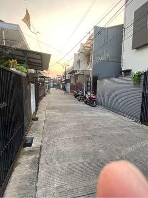 Kost Mami Betty Room 1 Kebon Jeruk Jakarta Barat