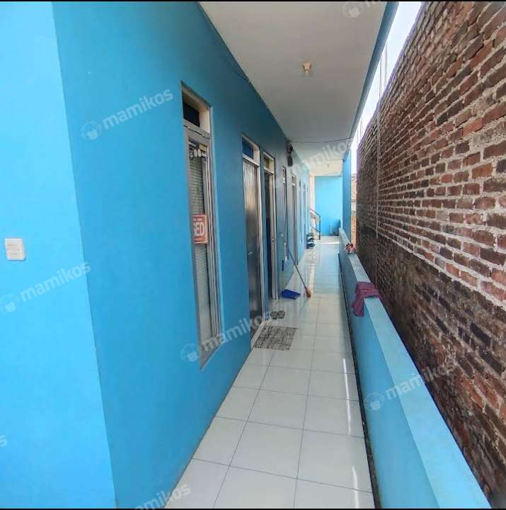 Kost Biru Bu Tuti Cibeunying Kaler Bandung
