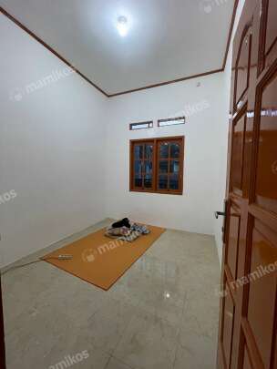 Kost Lantai Atas Ibu Maesaroh Pasar Rebo Jakarta Timur